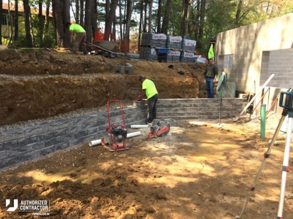 Simple Retaining Wall Ideas For Sloped Backyards - PurGreen Group
